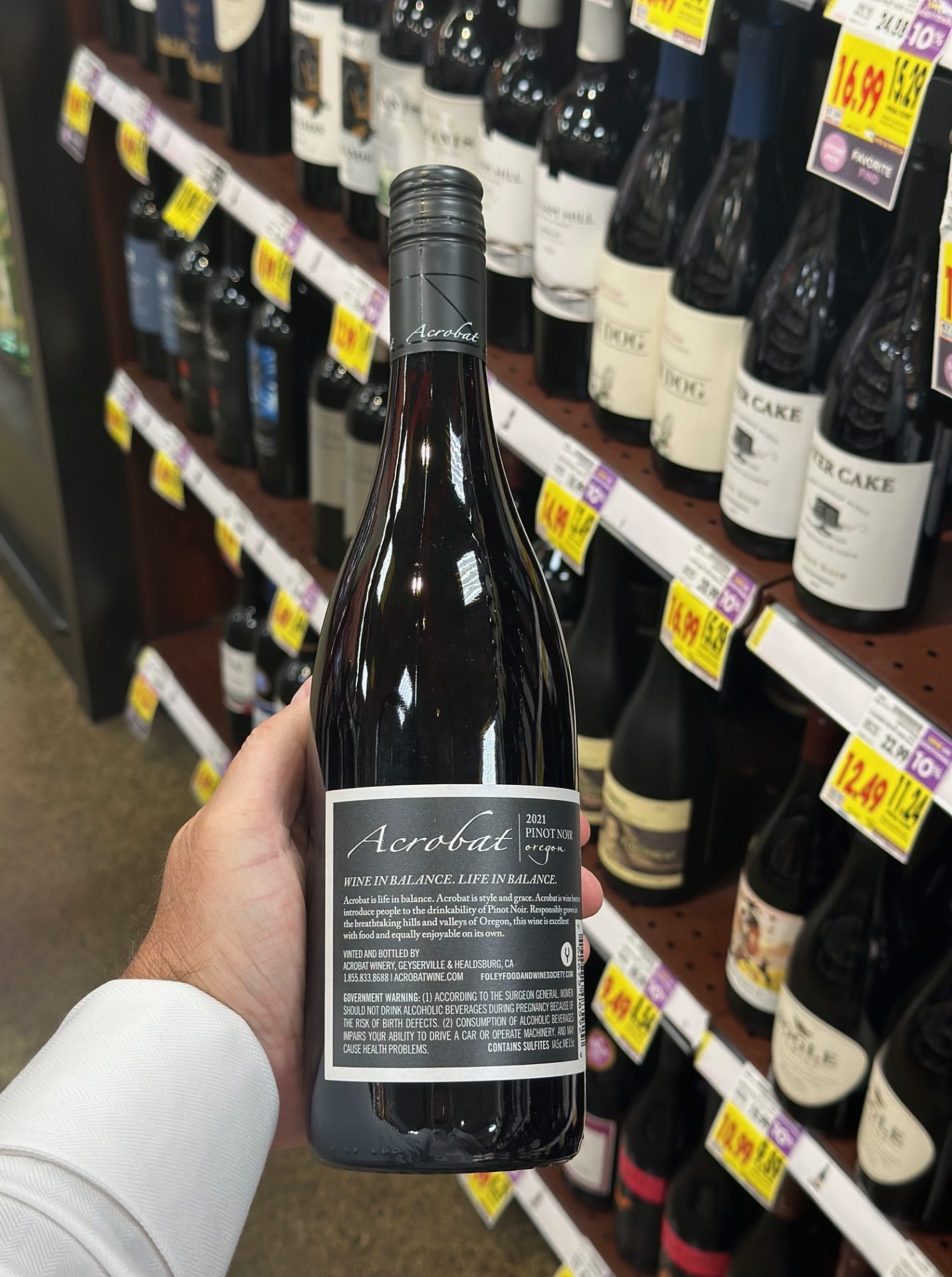 Acrobat Pinot Noir - Wine Review